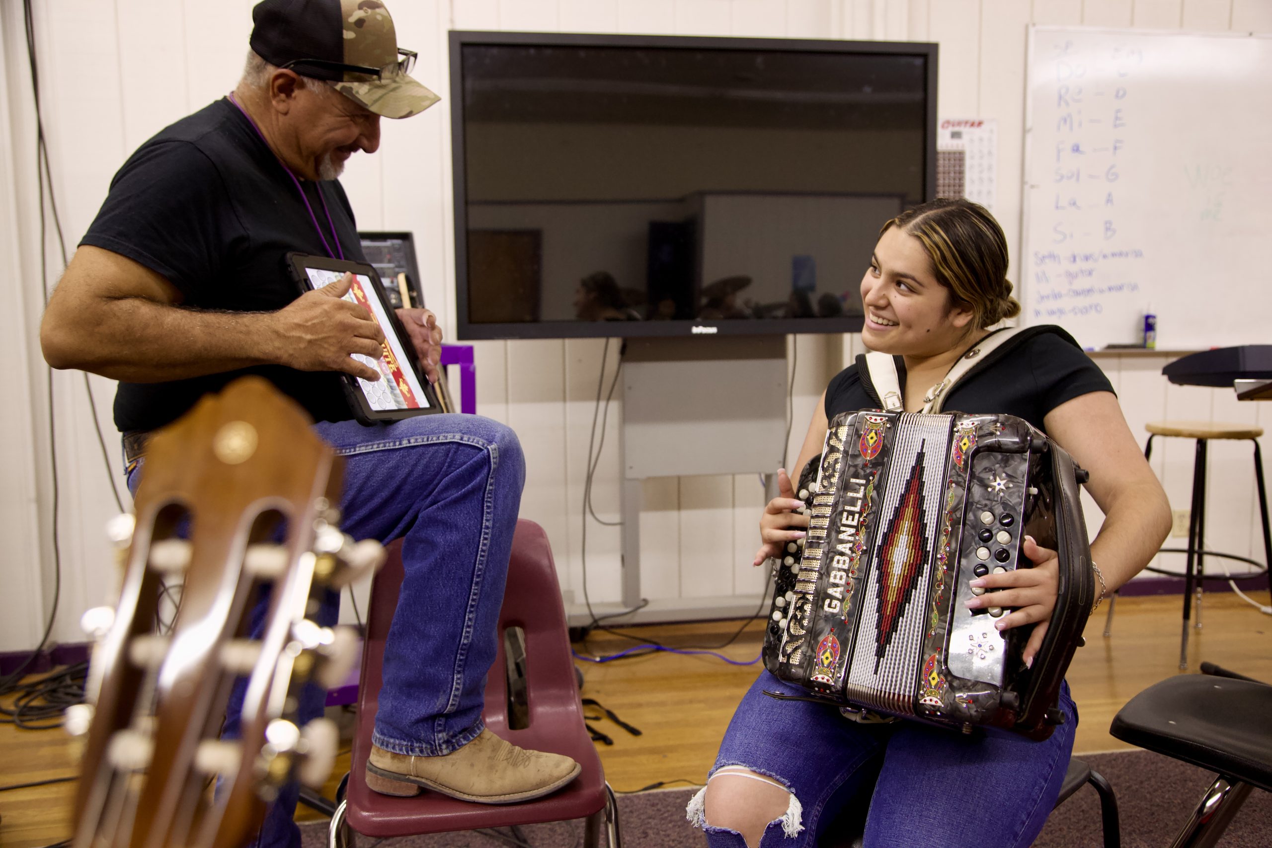 New conjunto class brings music back to Marfa ISD – Big Bend Sentinel