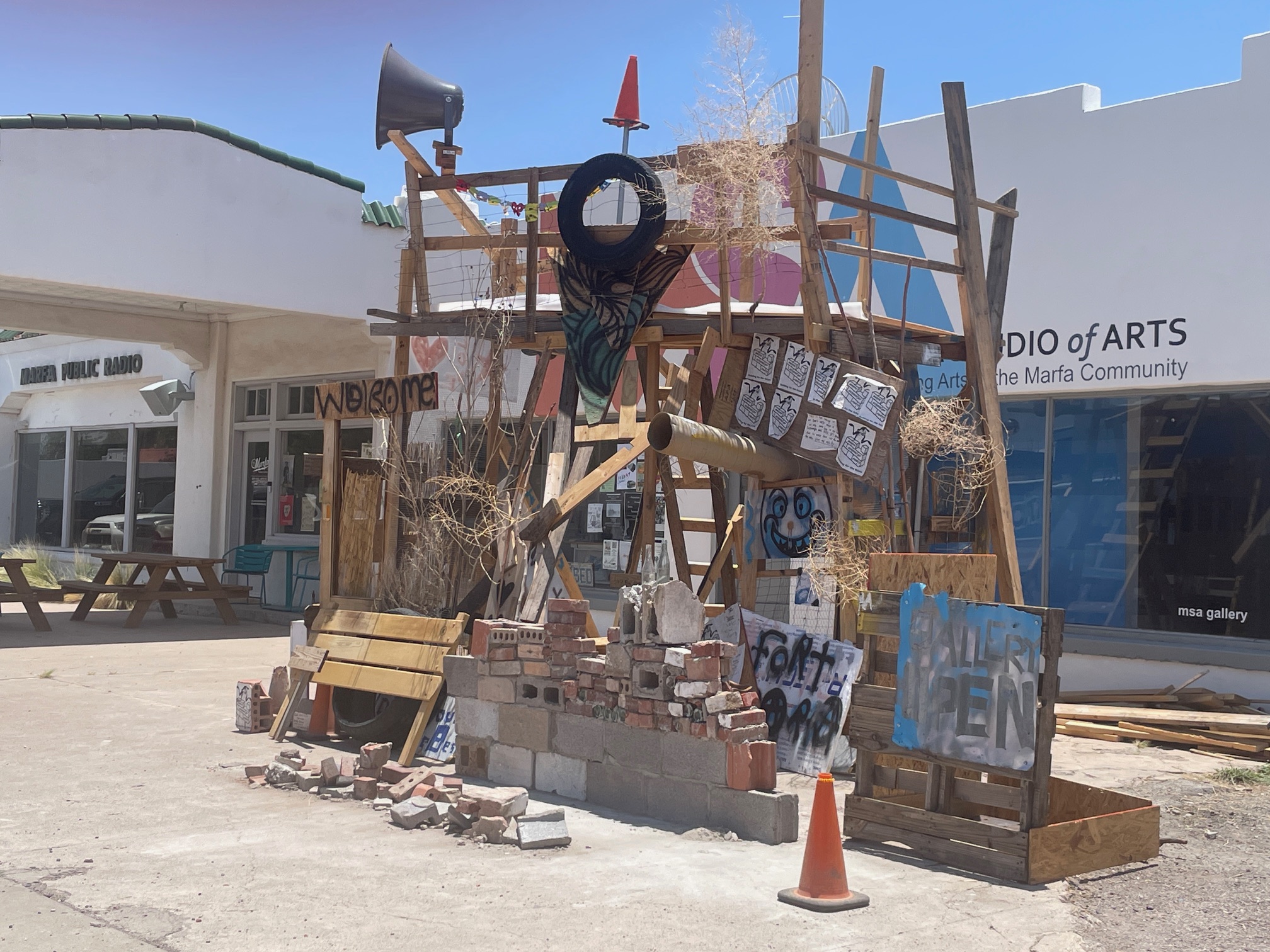 ‘Honk if you like the fort!’ party at Marfa Studio Arts – The Big Bend Sentinel